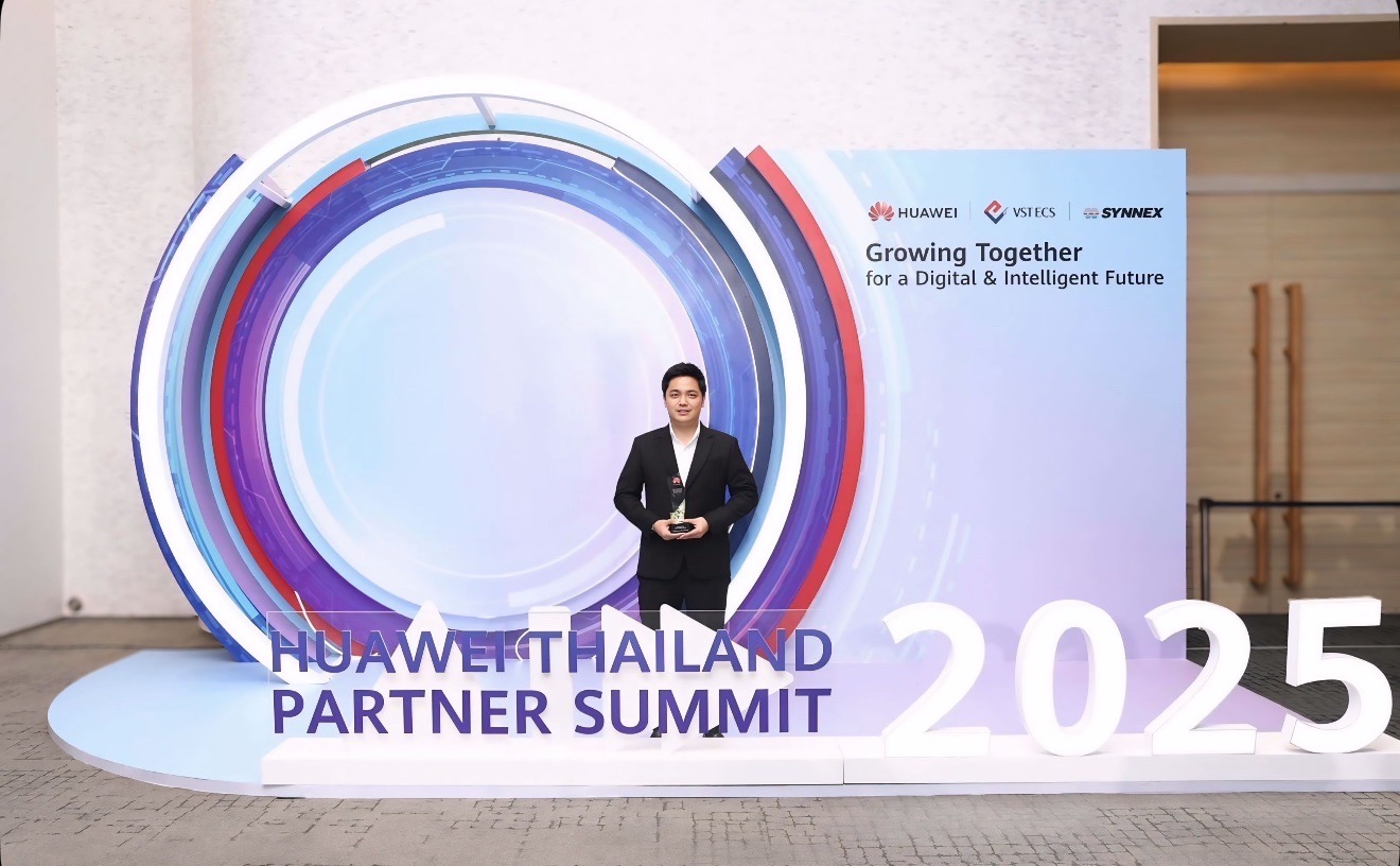 Blue Solutions Earns Double Honors at Huawei Thailand Partner Summit 2025 - bluesolutions